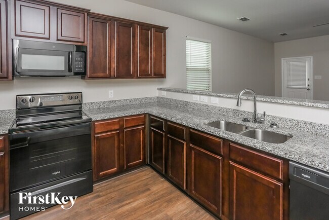 1467 Barrel Dr, Dallas, TX 75253 | Apartments.com