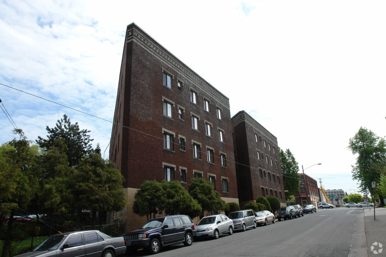 Paramount Apartments - Apartments in Portland, OR | Apartments.com