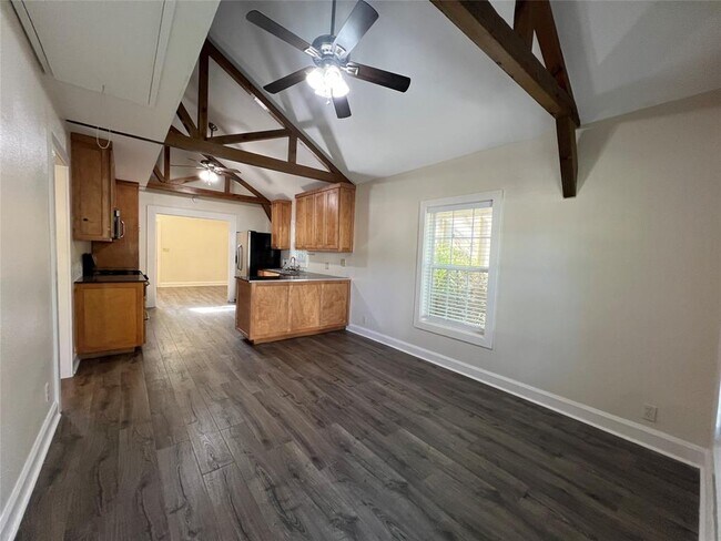 2405 W 10th St, Austin, TX 78703 - Townhome Rentals in Austin TX ...