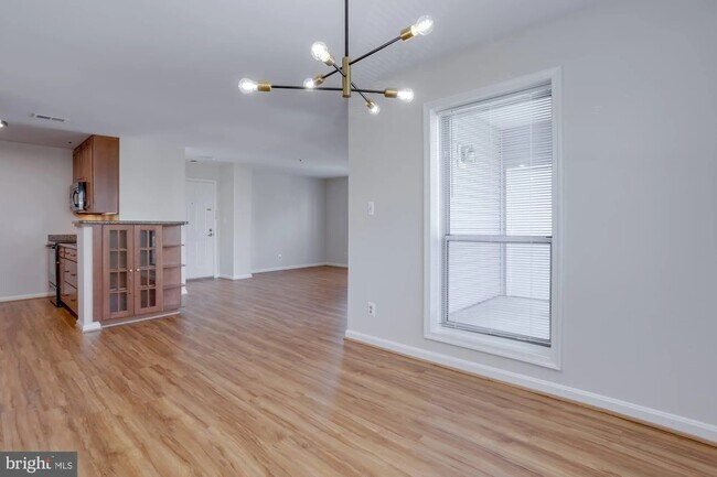 3178 Summit Square Dr Unit 3-C1, Oakton, VA 22124 - Condo for Rent in ...