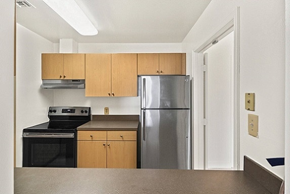 Guilford Manor - 2 W University Pky Baltimore, MD 21218 | Apartments.com