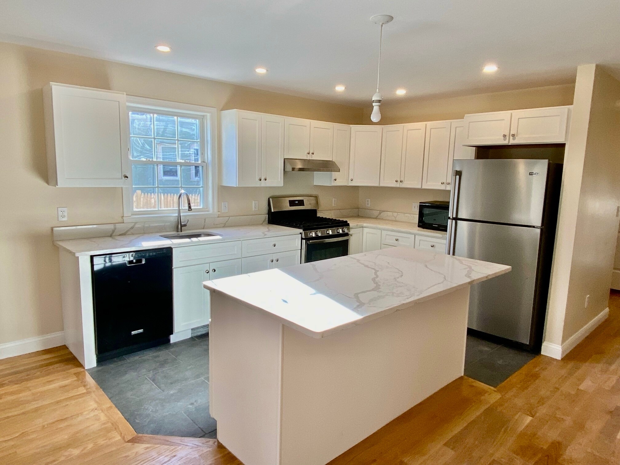 52 Kenneth St, Newton, MA 02461 - Townhome Rentals in Newton MA ...
