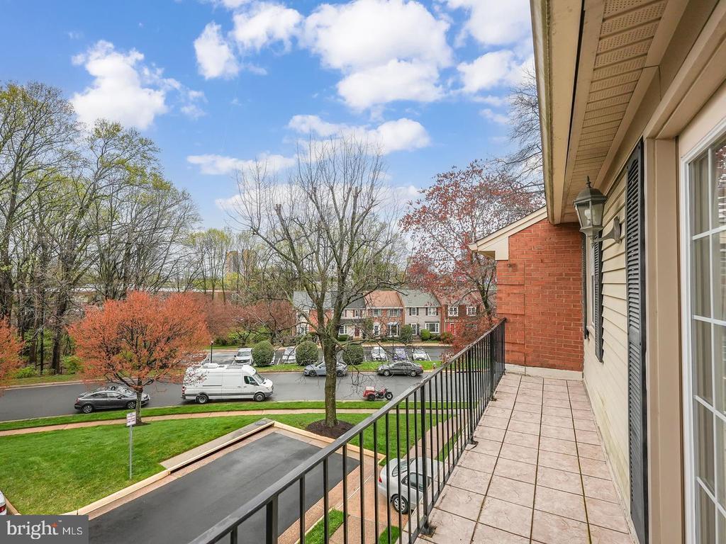 8573 Raglan Rd, Vienna, VA 22182 - Townhome Rentals in Vienna VA ...