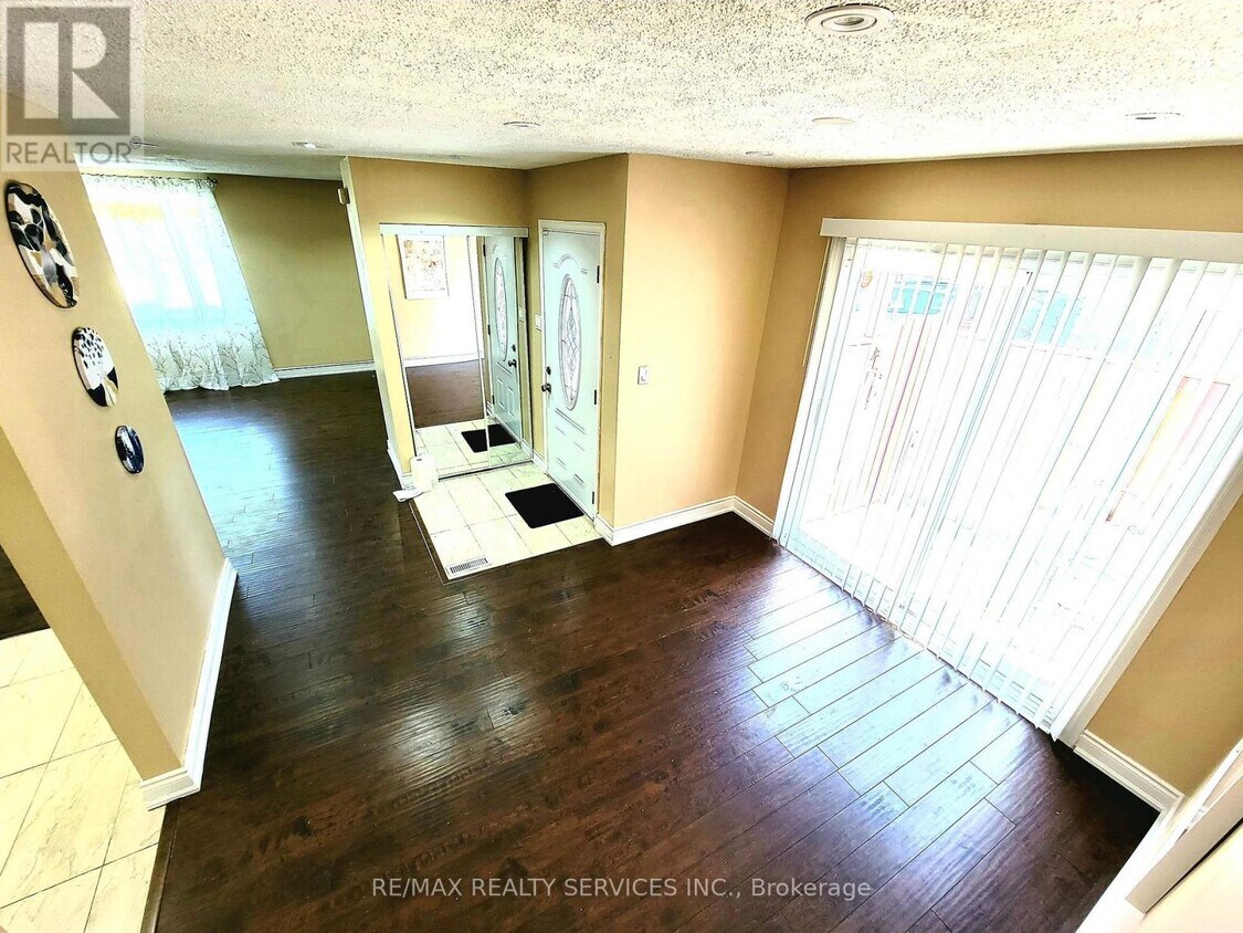 9 Bruce Beer Dr, Brampton, ON L6V 2W7 - Maison à Louer à Brampton, ON ...