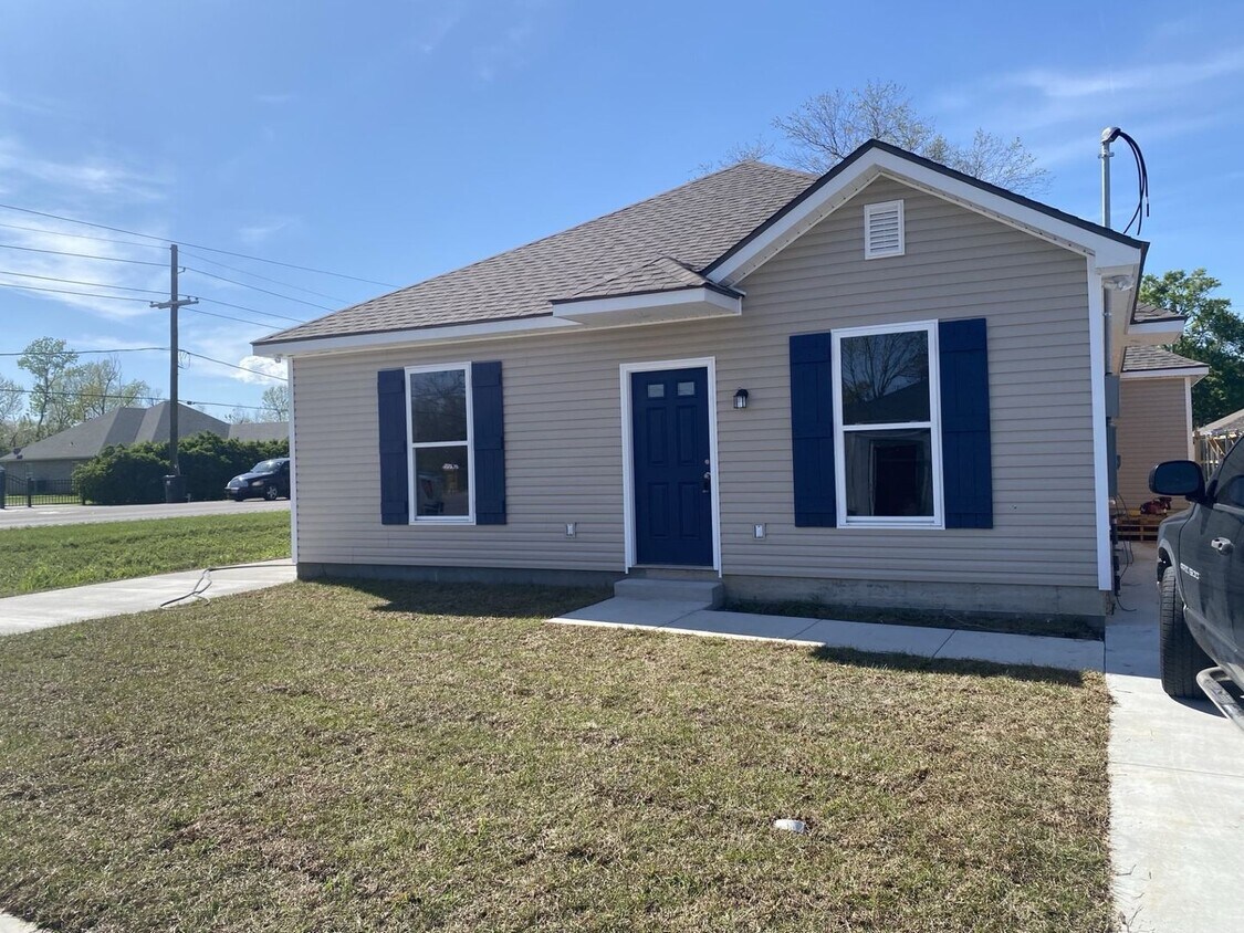 2000 Webster St Unit 1, Meraux, LA 70075 - Room for Rent in Meraux, LA ...