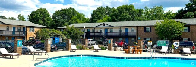 Almon Place Apartments for Rent with a Walk-In Closet - Decatur, AL ...