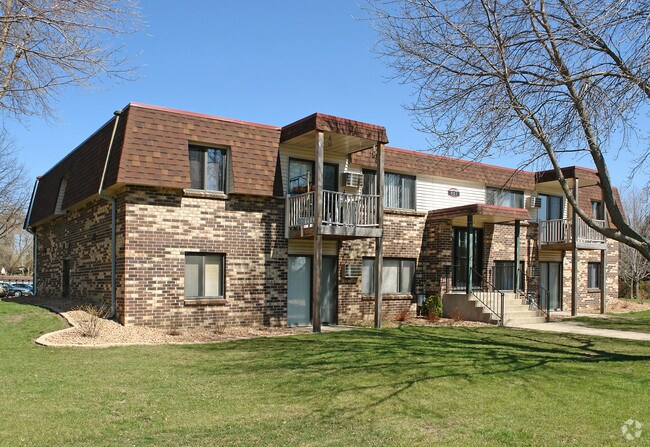 Summerfield Apartments Apartments - Northfield, MN | Apartments.com