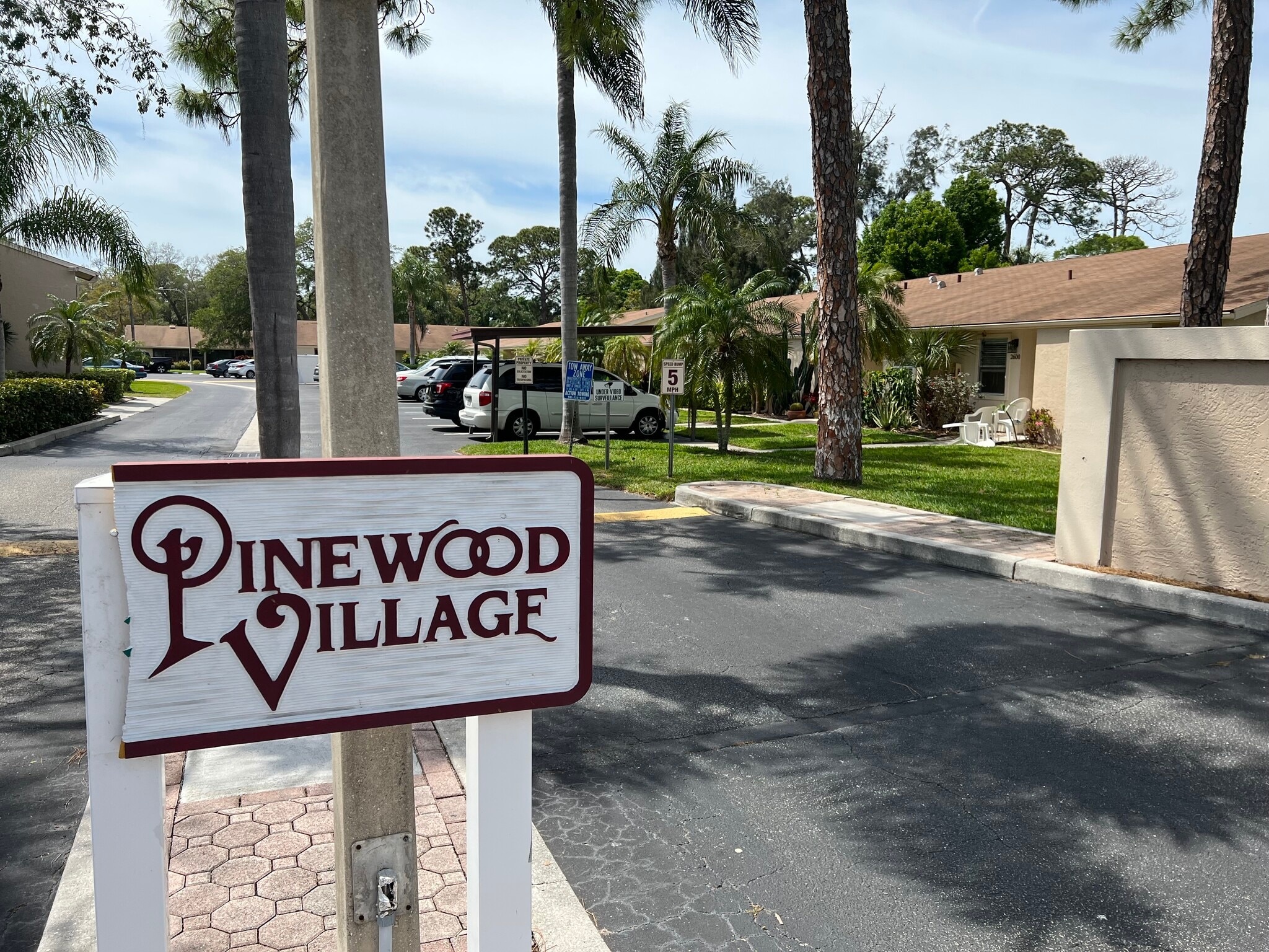 2772 Woodgate Ln Unit 26, Sarasota, FL 34231 - Condo for Rent in ...