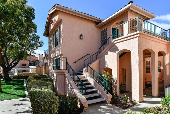 Bernardo Vista Del Lago Apartments for Rent with Extra Storage - San Diego, CA - Updated Today ...