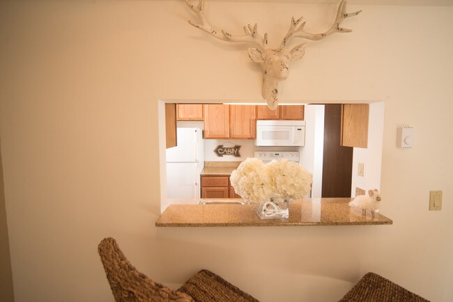 High Point Woods - 1 High Point Oaks Ln Madison, WI | Apartments.com