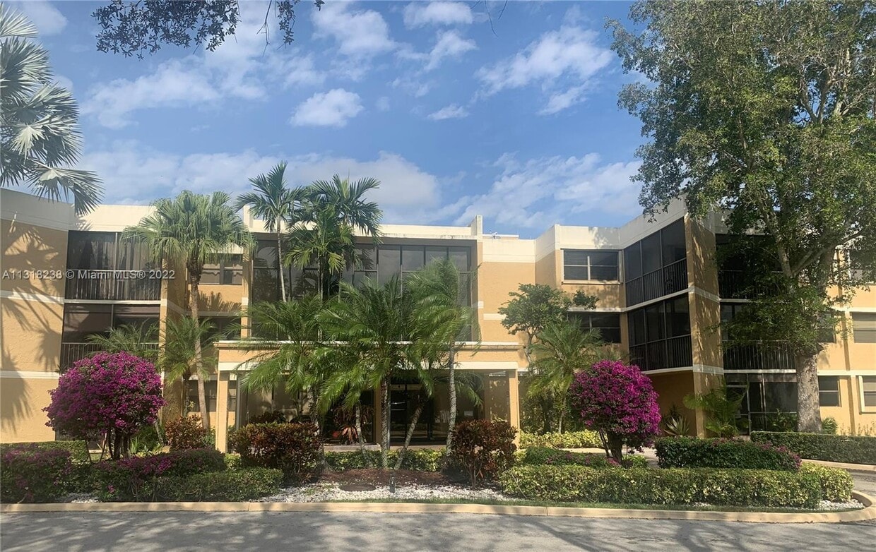 16175 Golf Club Rd Unit 108, Fort Lauderdale, FL 33326 - Condo for Rent ...