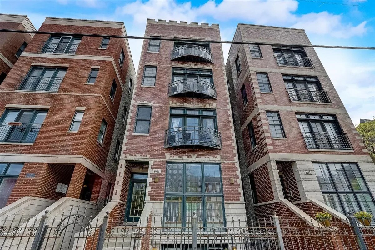 2637 W Belmont Ave Unit 2, Chicago, IL 60618 - Condo for Rent in ...