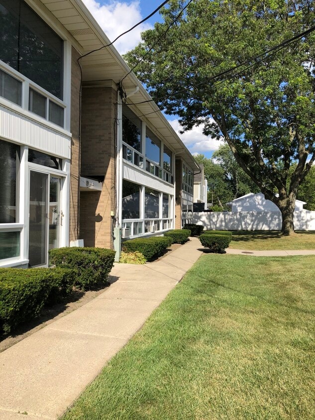 150 Bird Ave Unit #19, Birmingham, MI 48009 - Condo for Rent in ...