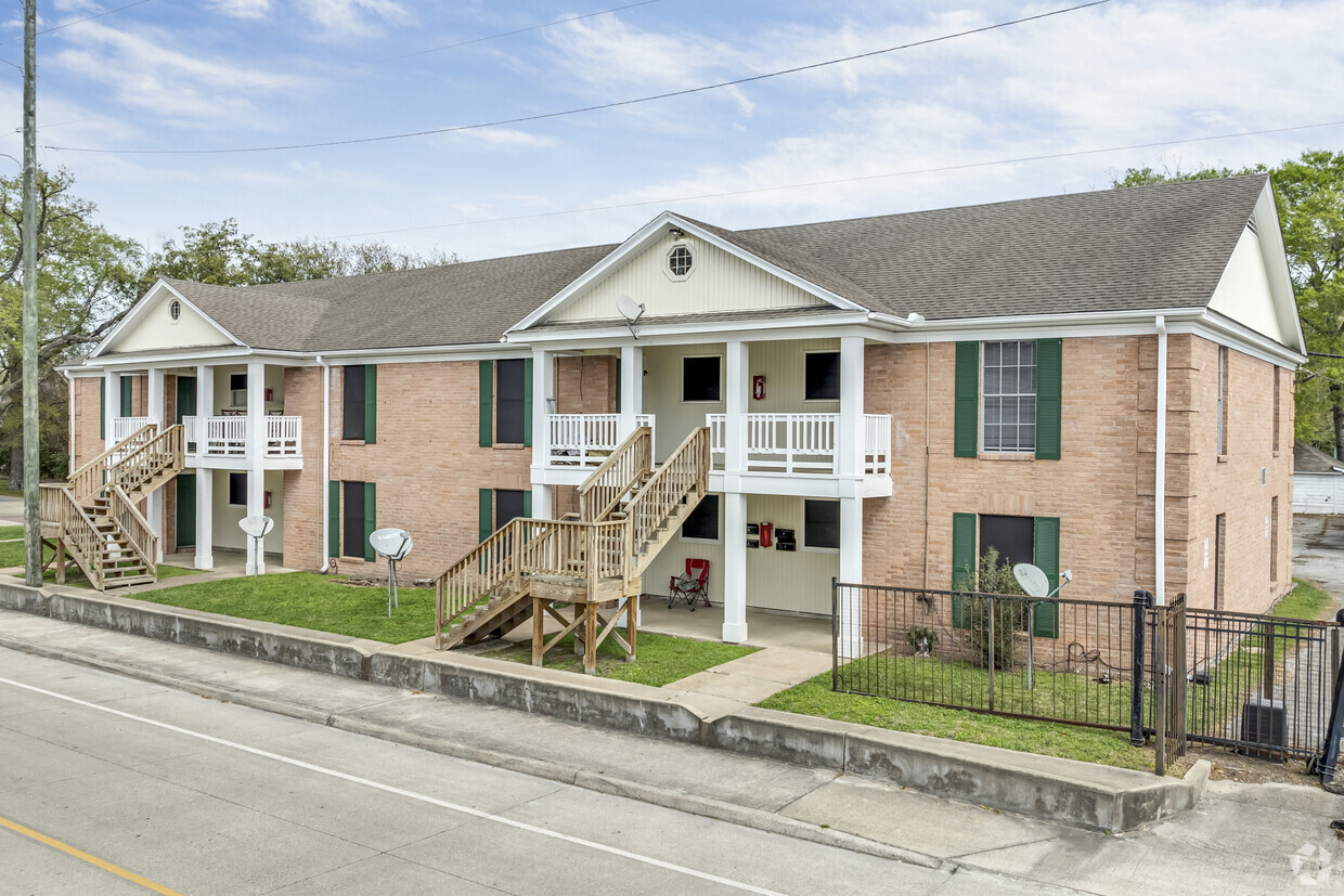 Harrison & North - 2275 Harrison St Beaumont, TX 77701 | Apartments.com