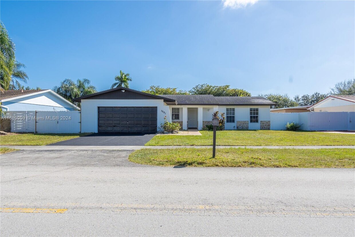 7681 SW 135th Ave, Miami, FL 33183 - House Rental in Miami, FL ...