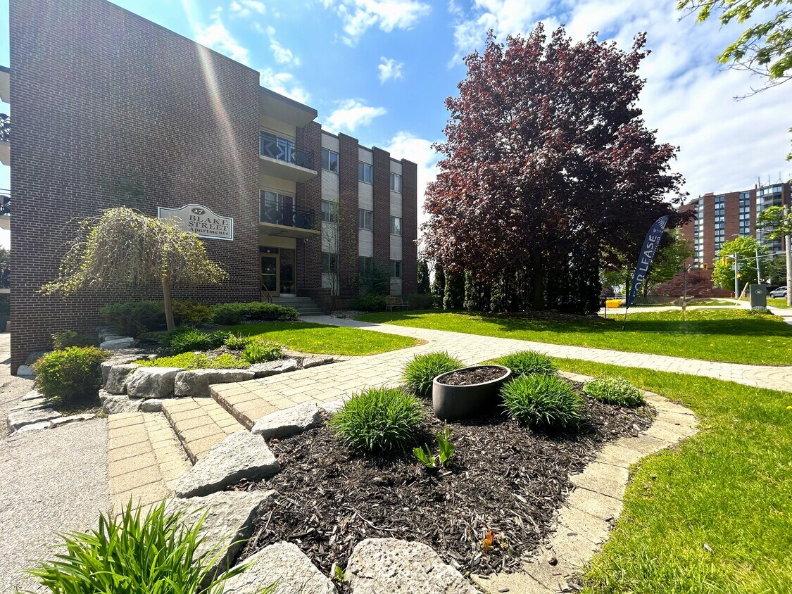 17 Blake St, Barrie, ON L4M 1H7 Apartments - 17 Blake St Barrie, ON ...