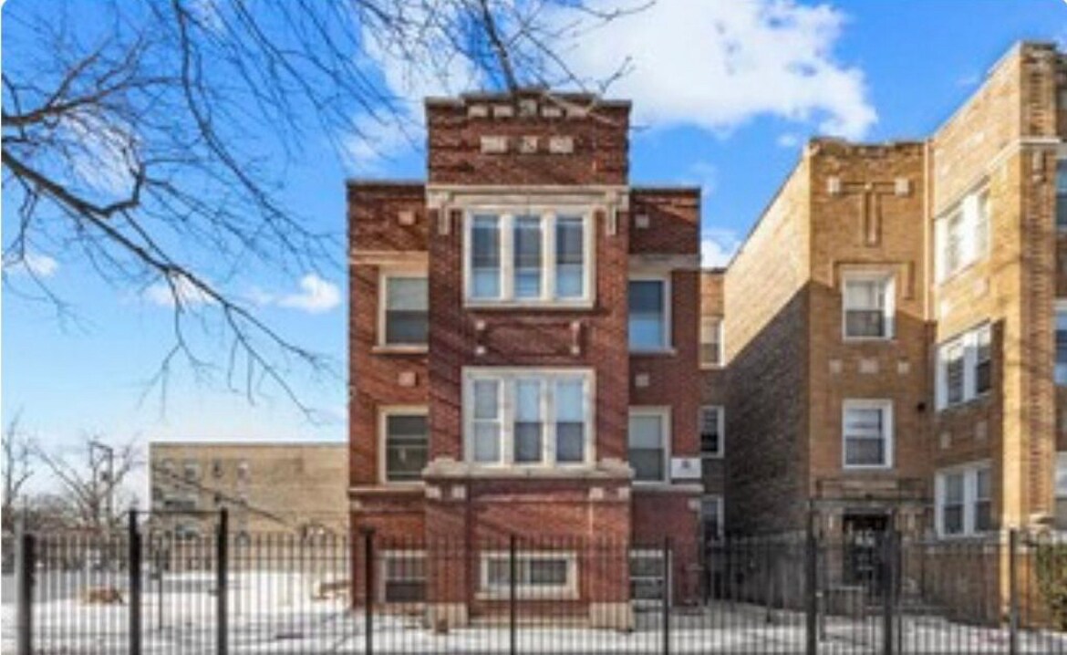11022 S Vernon Ave, Chicago, IL 60628 - House Rental in Chicago, IL ...