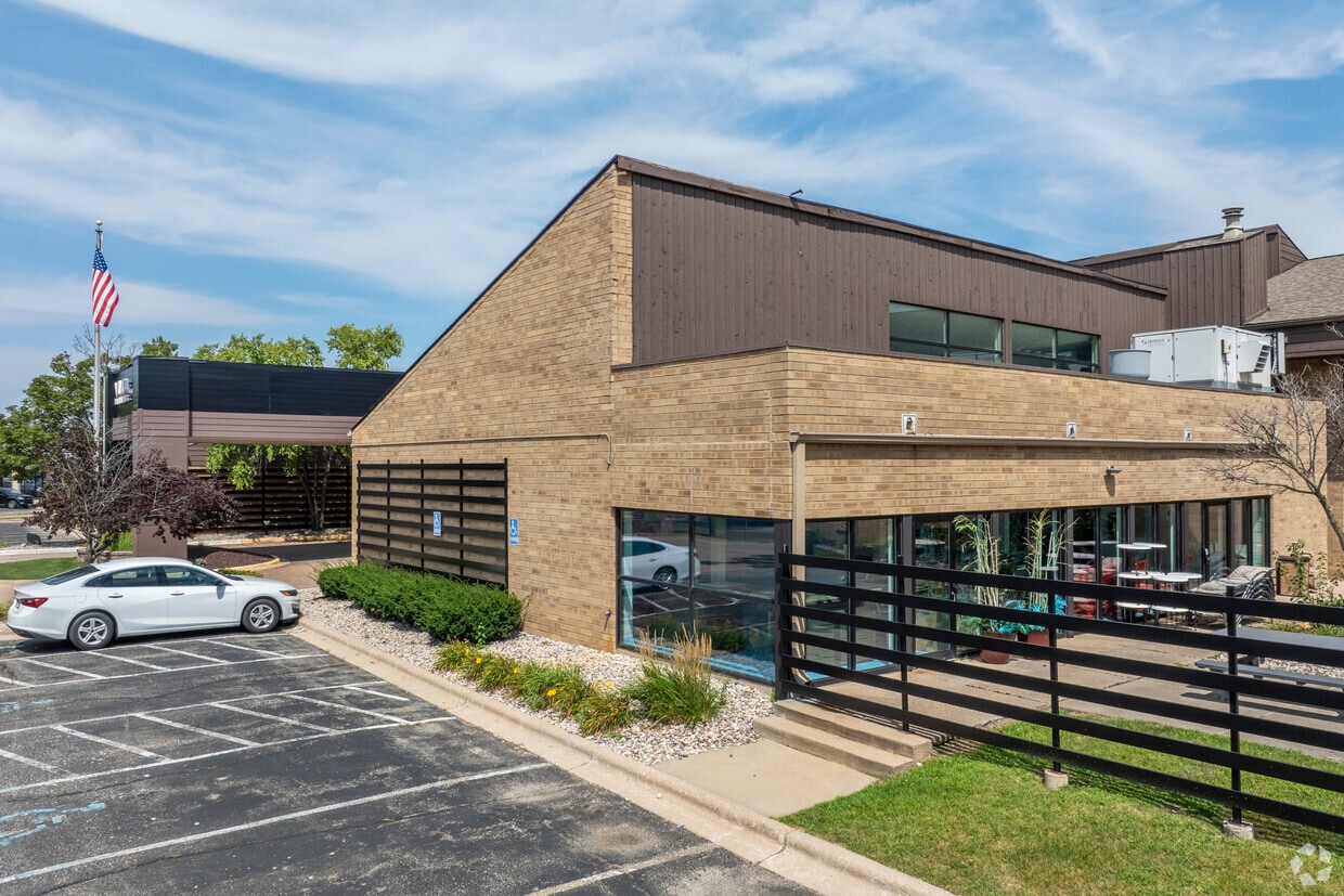 Vivo Living Madison - 521 Grand Canyon Dr Madison, WI 53719 ...