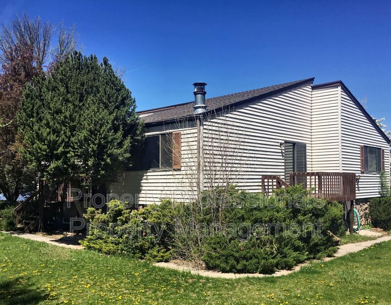 827 Birch Ave Unit 4, Rifle, CO 81650 - Condo for Rent in Rifle, CO ...