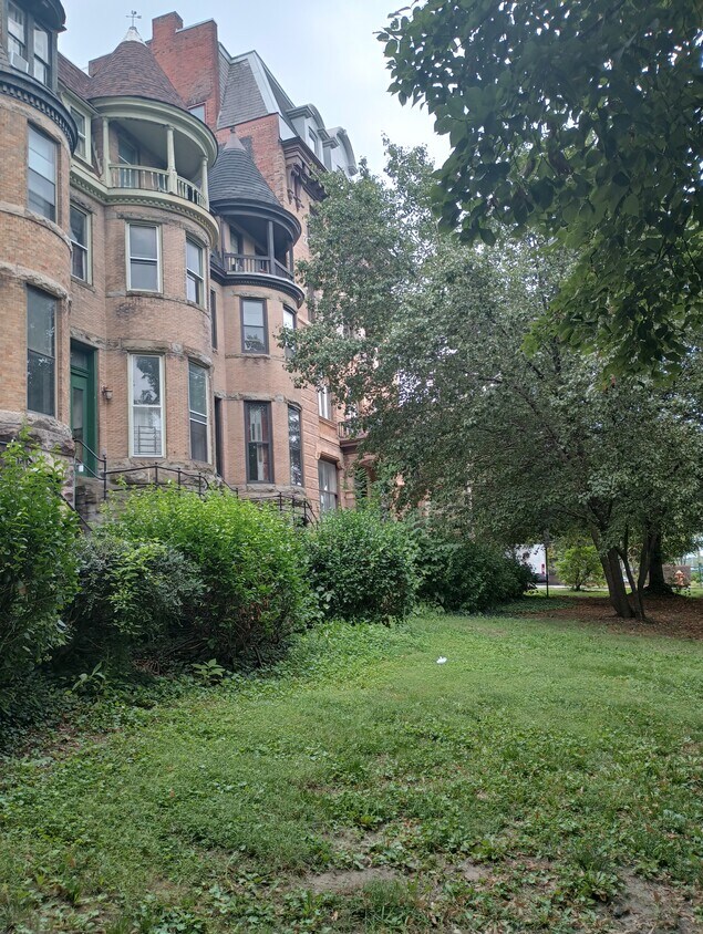 2024 Mount Royal Ter, Baltimore, MD 21217 - Townhome Rentals in ...