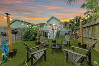 Kempner Park Apartments for Rent with a Yard - Galveston, TX - 1 ...