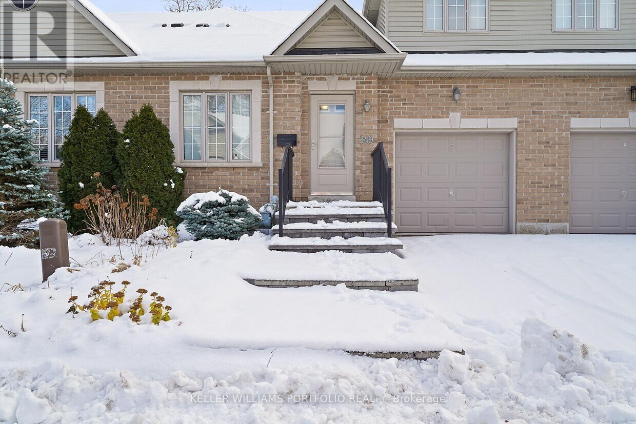 249 Morrish Rd, Toronto, ON M1C 1E9 - Maison de Ville à Louer à Toronto ...