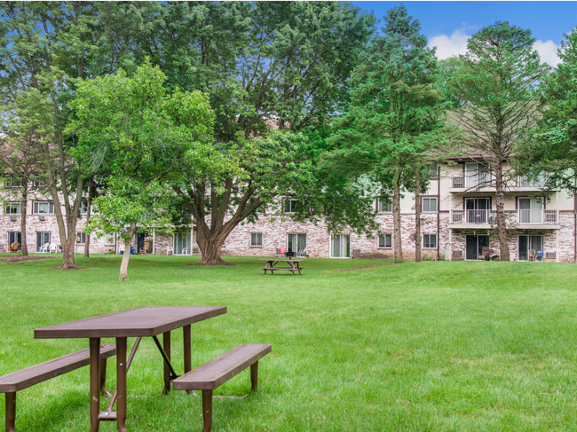 Valley View Apartments - Apartments in Fitchburg, WI | Apartments.com