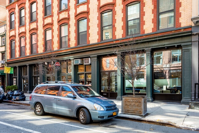 137-143 Reade St, New York, NY 10013 - Apartments in New York, NY ...