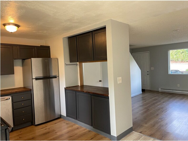 Riverview Heights - 4355 Riverview Ave West Linn, OR 97068 | Apartments.com