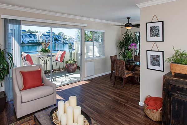 Foster's Landing Apartments for Rent with a Walk-In Closet - Foster ...