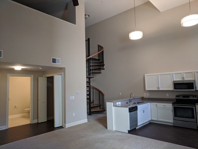 Union Arcade Building Apartments - Davenport, IA | Apartments.com