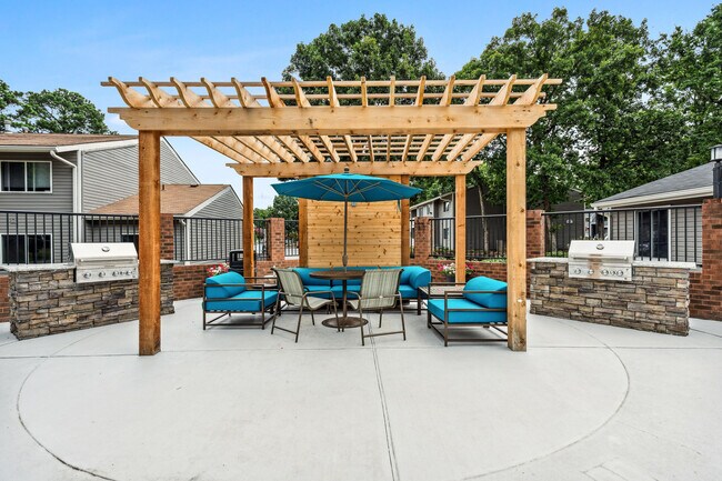 The Point at Beaufont Apartments - 6839 Carnation St Richmond, VA ...