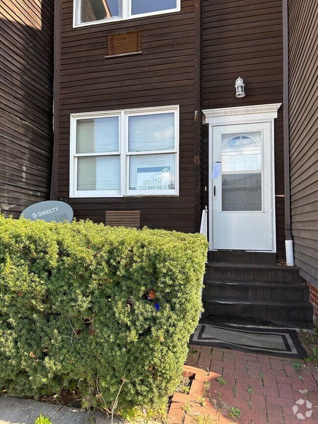 Uptown Harrisburg 2 Bedroom Apartments under $1,300 - Harrisburg, PA ...