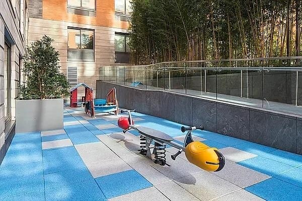 511 W 44th St, New York, NY 10036 | Apartments.com