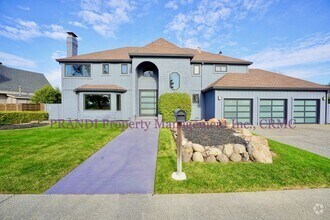 Peacock Gap Apartments for Rent with Extra Storage - San Rafael, CA ...