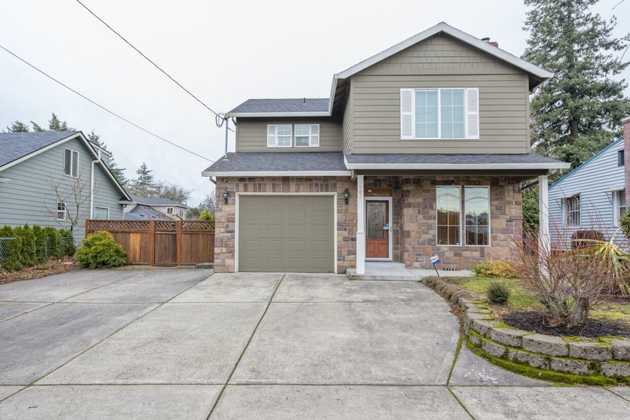 1907 SE 162nd Ave, Portland, OR 97233 - House Rental in Portland, OR ...