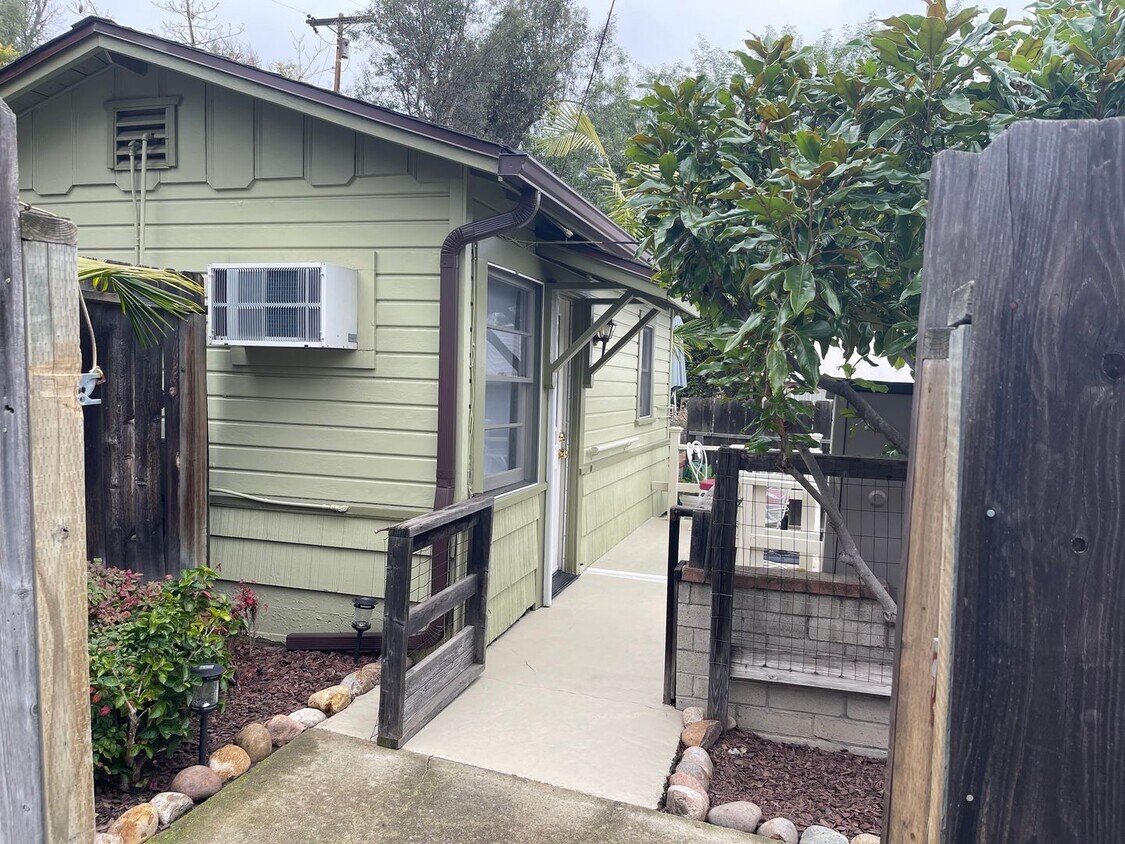 1194 Midway Dr, El Cajon, CA 92020 - House Rental in El Cajon, CA ...