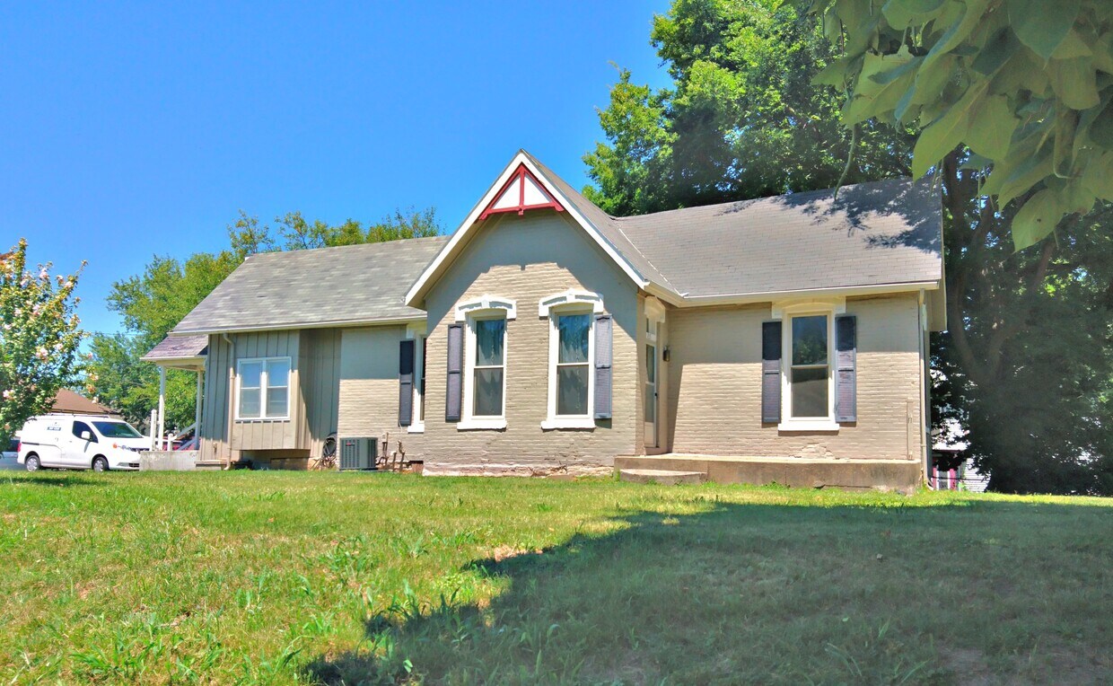 935 S 4th St, Atchison, KS 66002 - House Rental in Atchison, KS ...