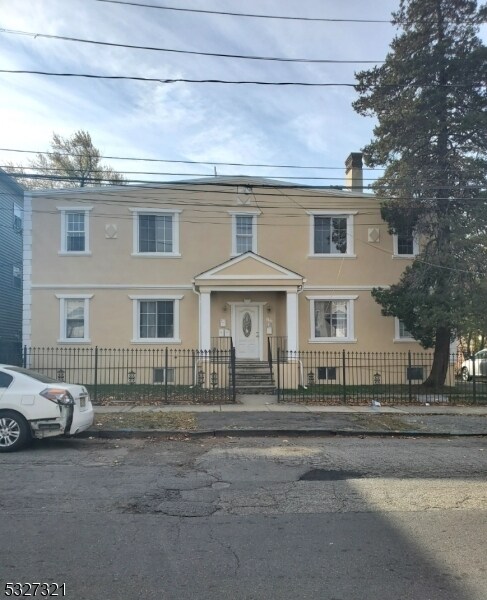 86 W Alpine St, Newark, NJ 07108 - House Rental in Newark, NJ ...