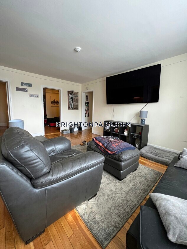 1607 Commonwealth Ave. - Alquileres en Boston, MA | Apartamentos.com
