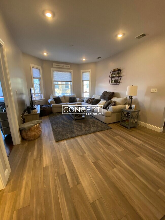 146 Sutherland Rd Unit 2CP, Boston, MA 02135 - Condo for Rent in Boston ...