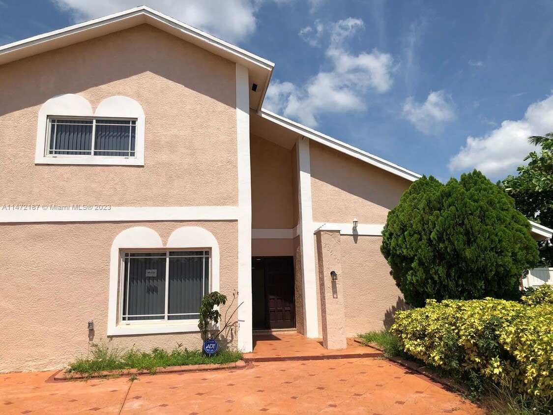 20570 NE 8th Ct, Miami, FL 33179 - House Rental in Miami, FL ...