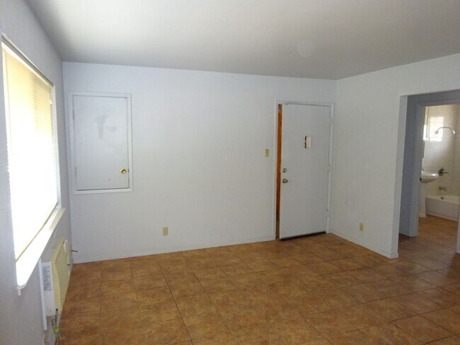 1019 W St Unit 3, Sacramento, CA 95818 - Room for Rent in Sacramento ...