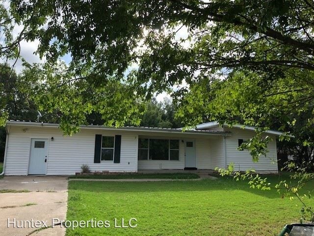 5709 Colorado St, Greenville, TX 75402 - House Rental in Greenville, TX ...