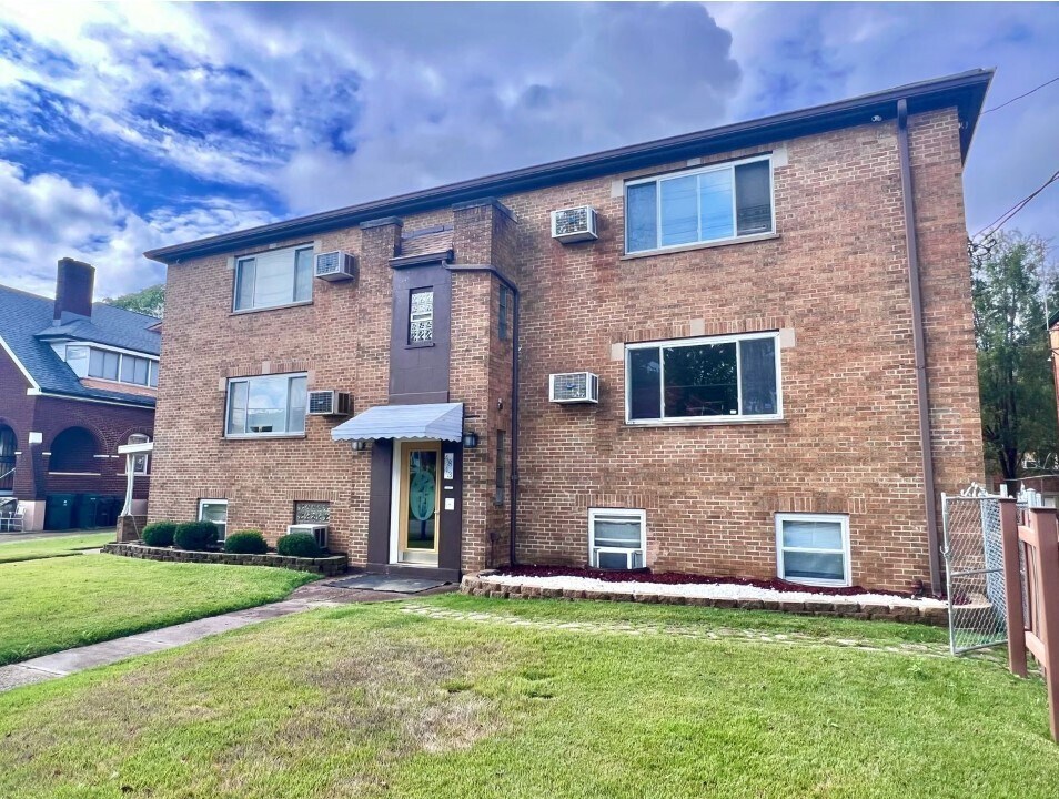 4843 Reading Rd - 4843 Reading Rd Cincinnati, OH 45237 | Apartments.com