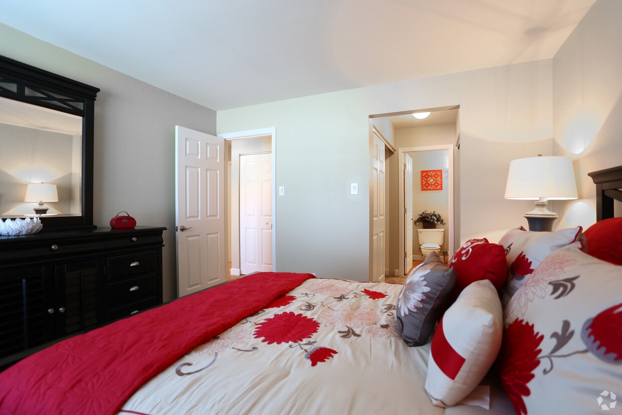 Greenway Chase - 629 Greenway Manor Dr Florissant, MO 63031 ...