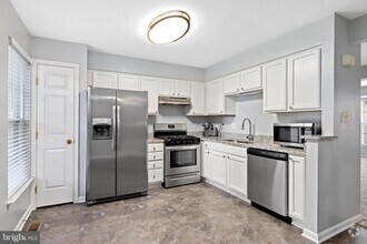 Germanna Point Apartments under $900 - Fredericksburg, VA - 1 Rentals ...