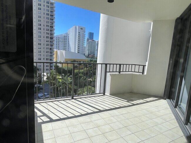 520 Brickell Key Dr Unit A901, Miami, FL 33131 - Condo for Rent in ...