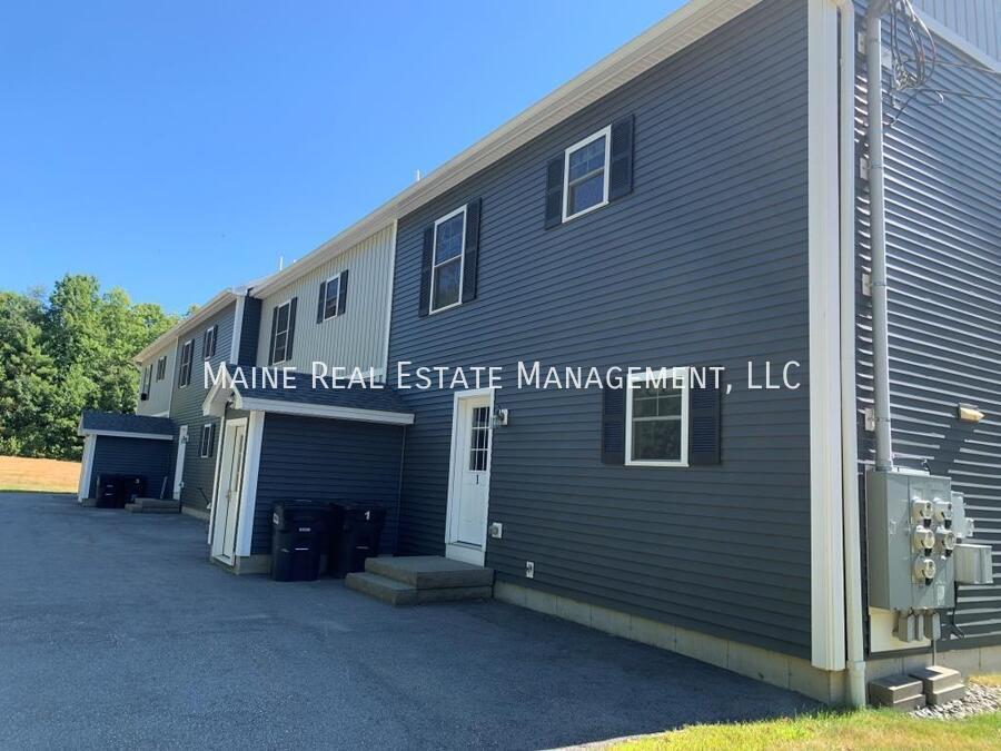 9 New Boston Rd Unit 1, Hermon, ME 04401 - Room for Rent in Hermon, ME ...