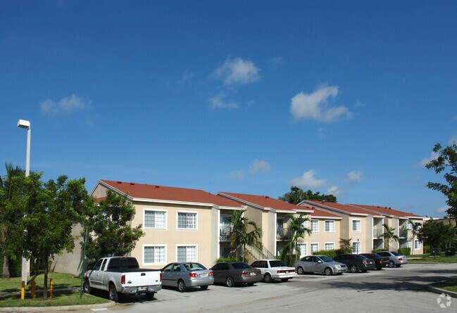 Pembroke Villas Rentals - Hollywood, FL | Apartments.com